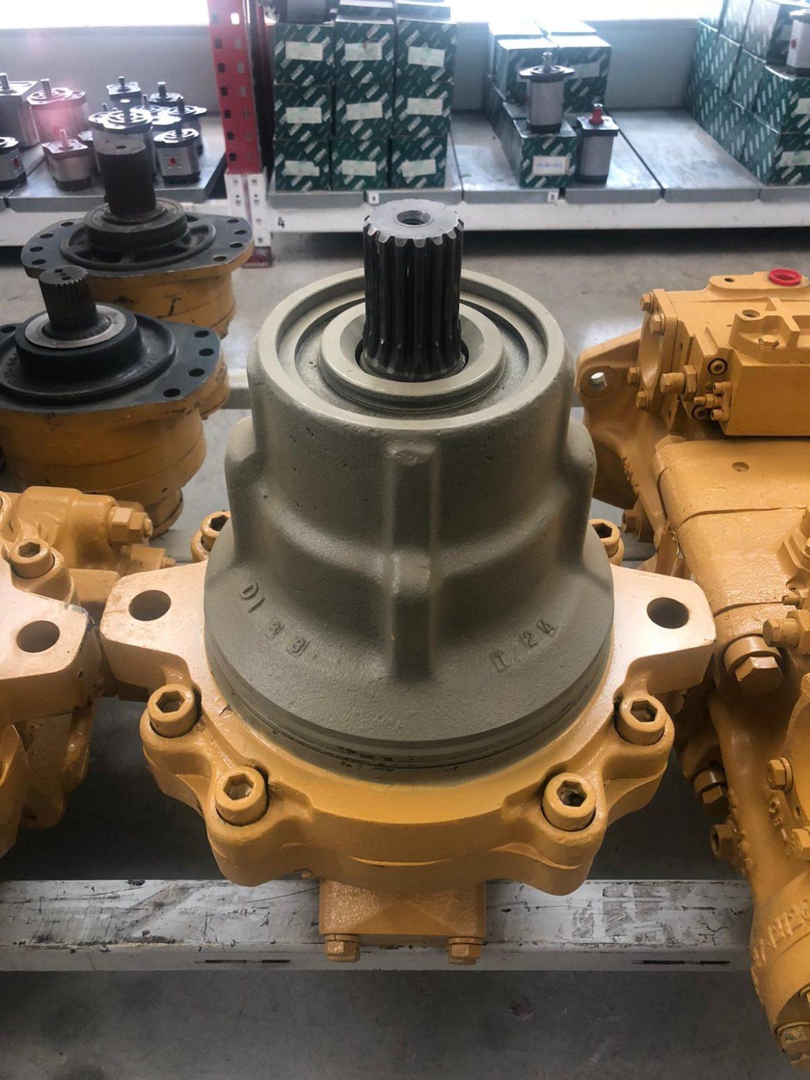 21N-60-32101 Hydraulic Travel Motor for PC1100-6